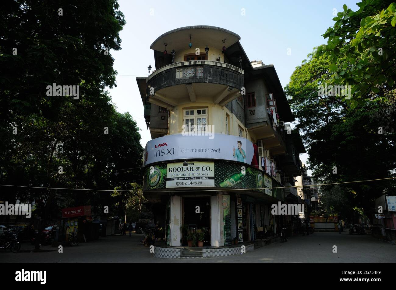 Mumbai irani cafe hi-res stock photography and images - Alamy