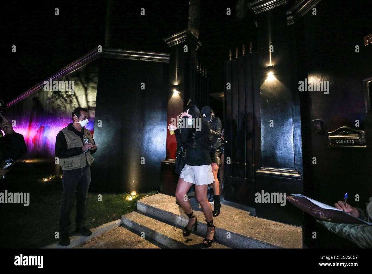 Clandestine operation hi-res stock photography and images - Alamy