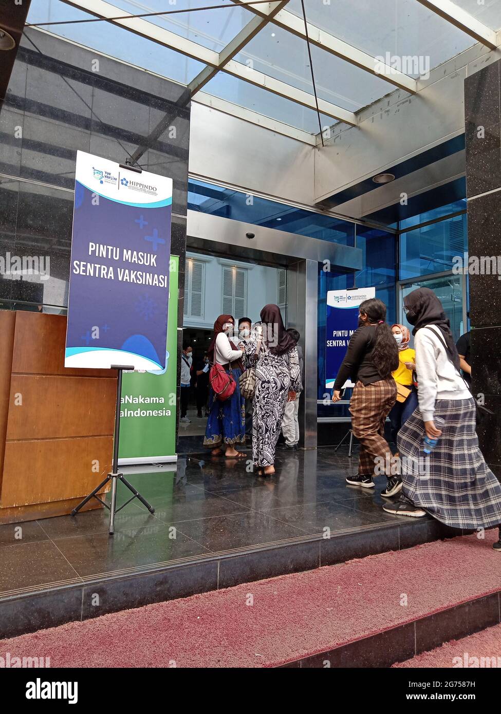 Deliveree hi-res stock photography and images - Alamy