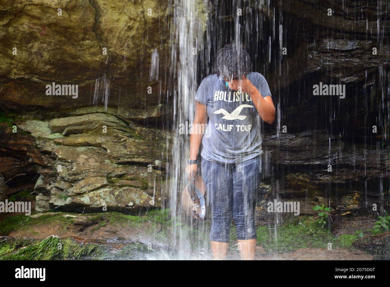 Woman fall off cliff hi-res stock photography and images - Alamy