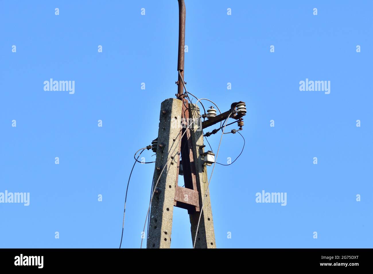 Broken power line pole hi-res stock photography and images - Alamy