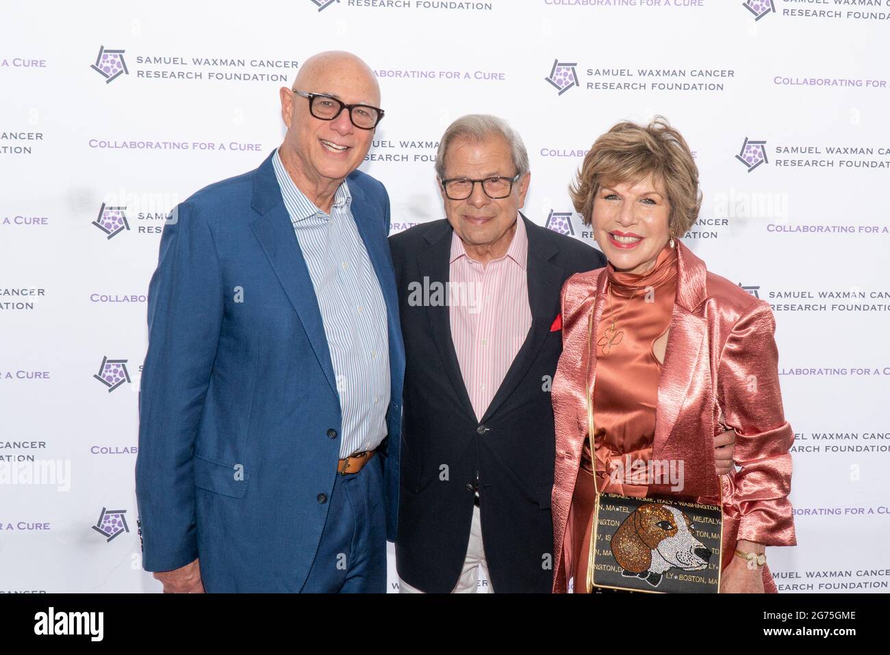 Robert Kinberg, and Samuel Waxman M.D. and Sharon Wilkes attend the ...