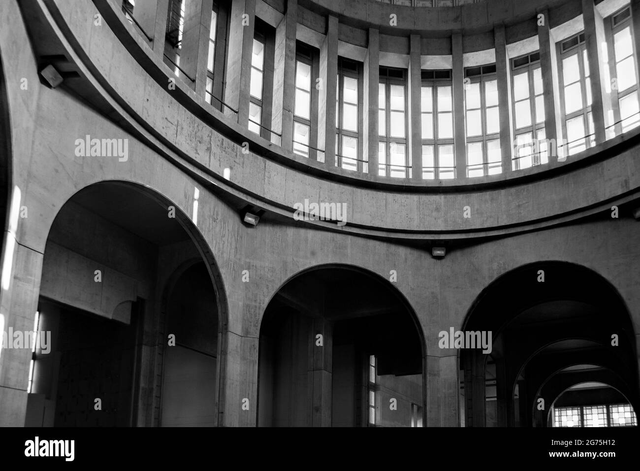 Dome windows hi-res stock photography and images - Alamy