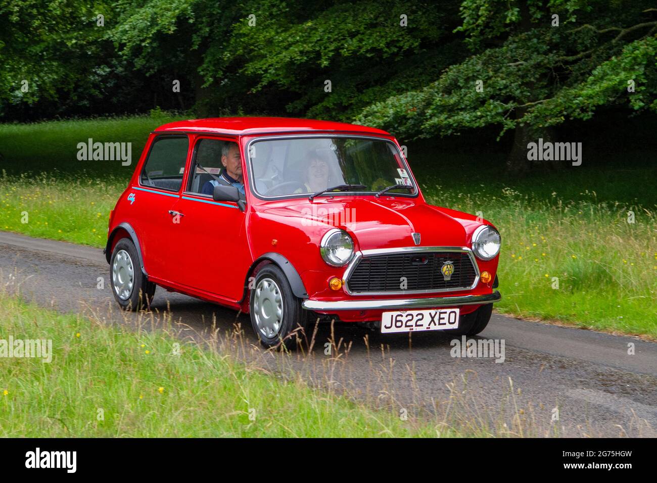 A front view of 1992 90s red Rover Mayfair 998cc petrol small 2dr ...
