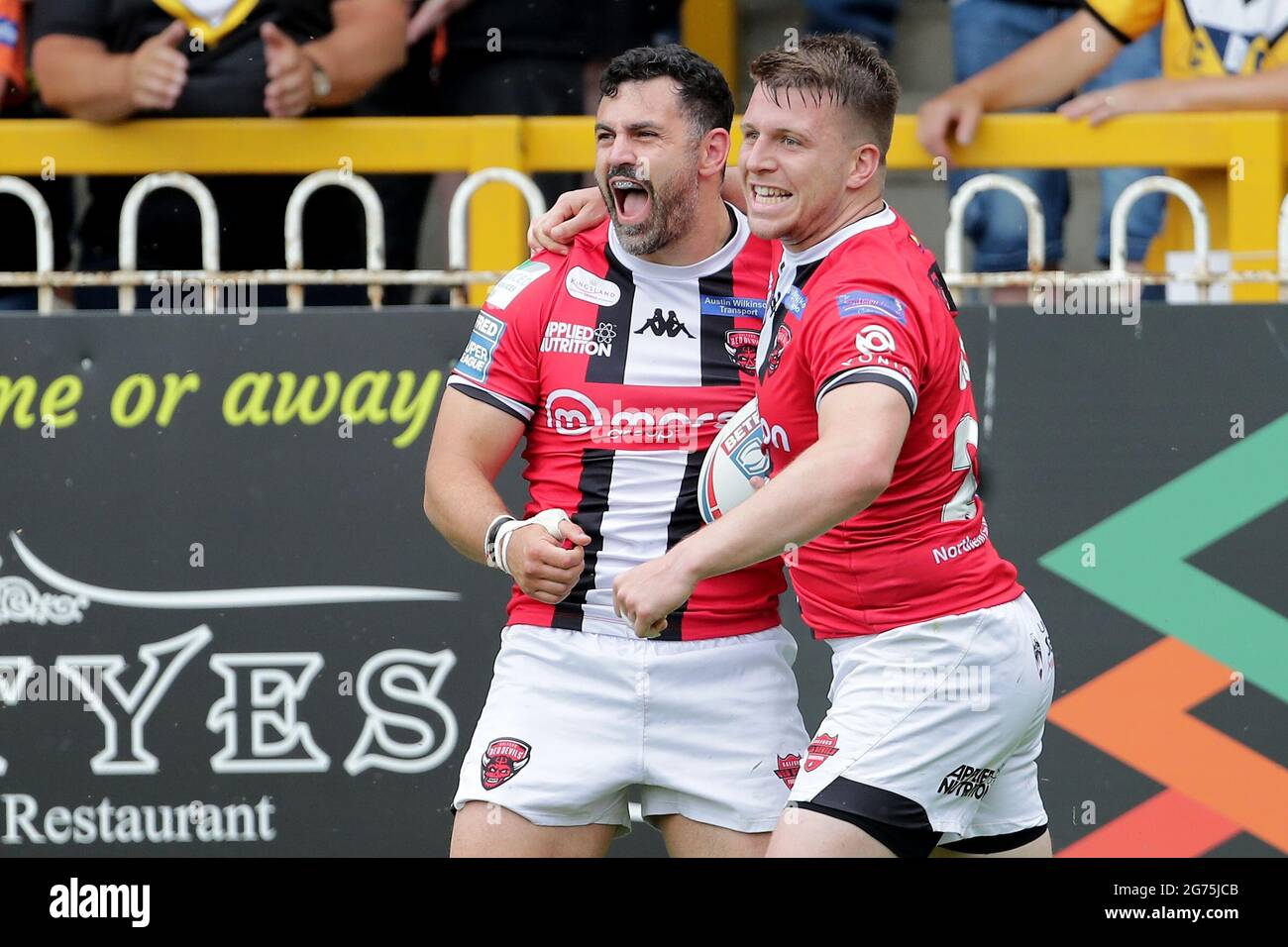 Matthew rhys rugby hi-res stock photography and images - Alamy