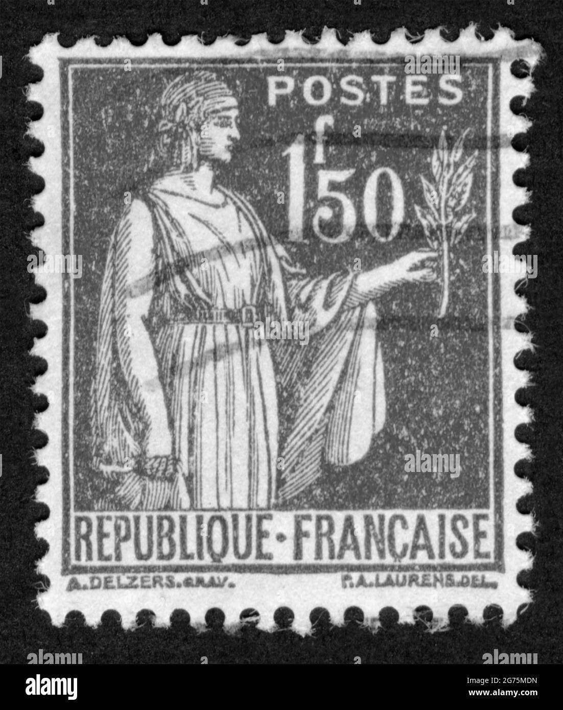 Old france postage stamp Black and White Stock Photos & Images - Alamy