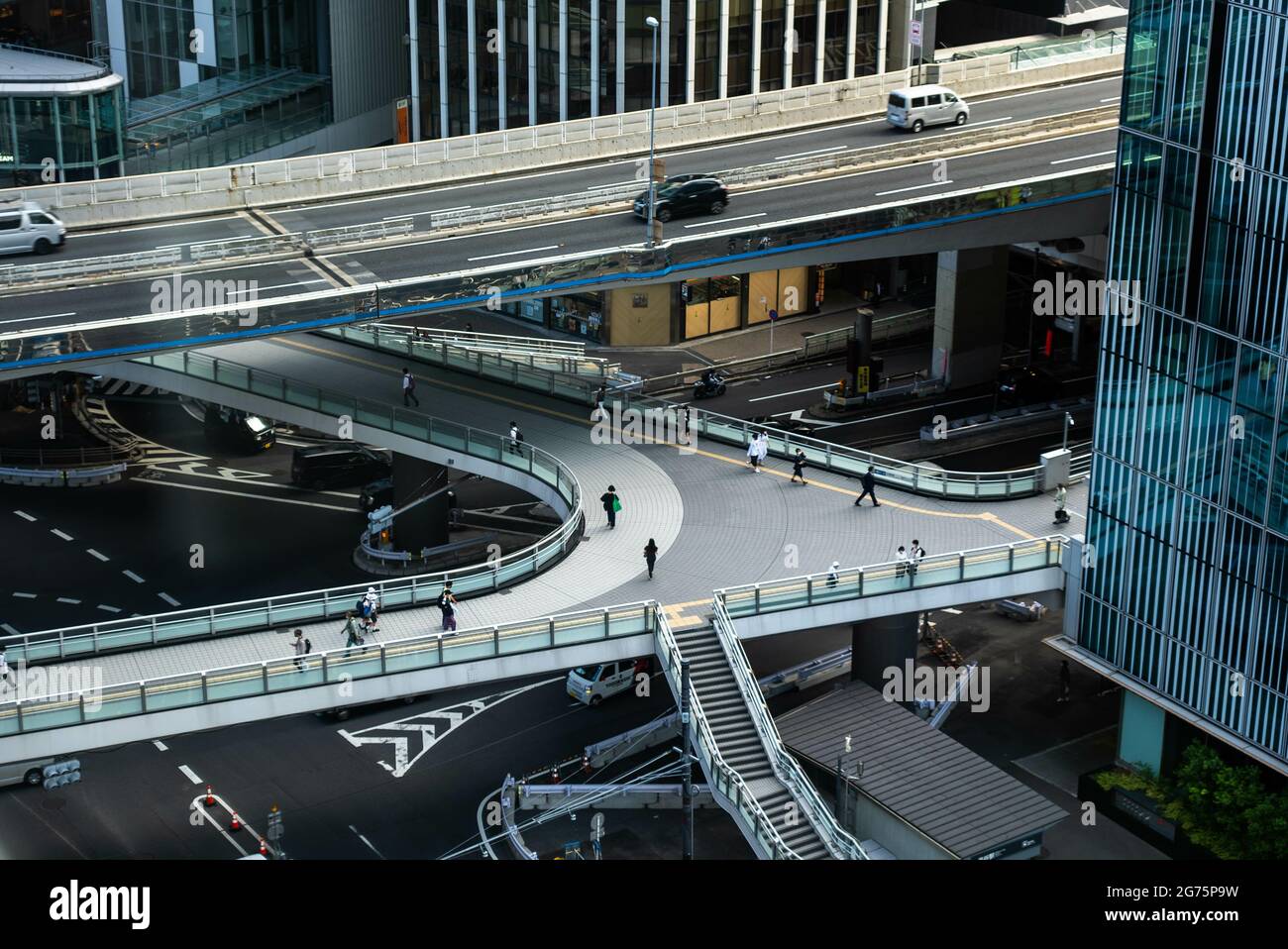 An elegant pedestrian bridge in Shibuya, Tokyo Stock Photo - Alamy