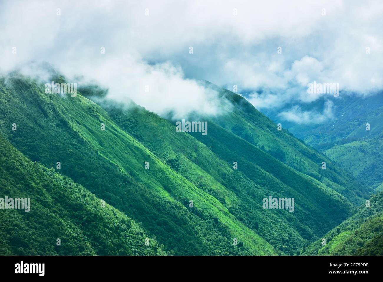Beautiful hill landscape backgrounds in the midst of cloud Stock Photo ...