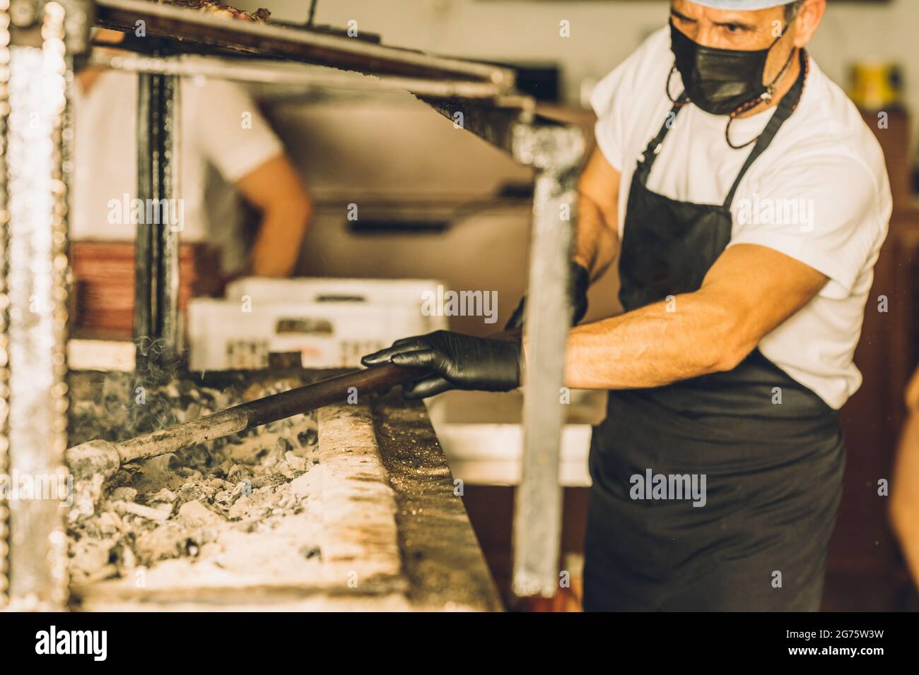 Male professional chef cooking hi-res stock photography and images - Alamy