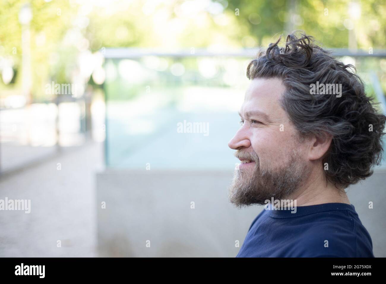 Smiling boat hi-res stock photography and images - Alamy
