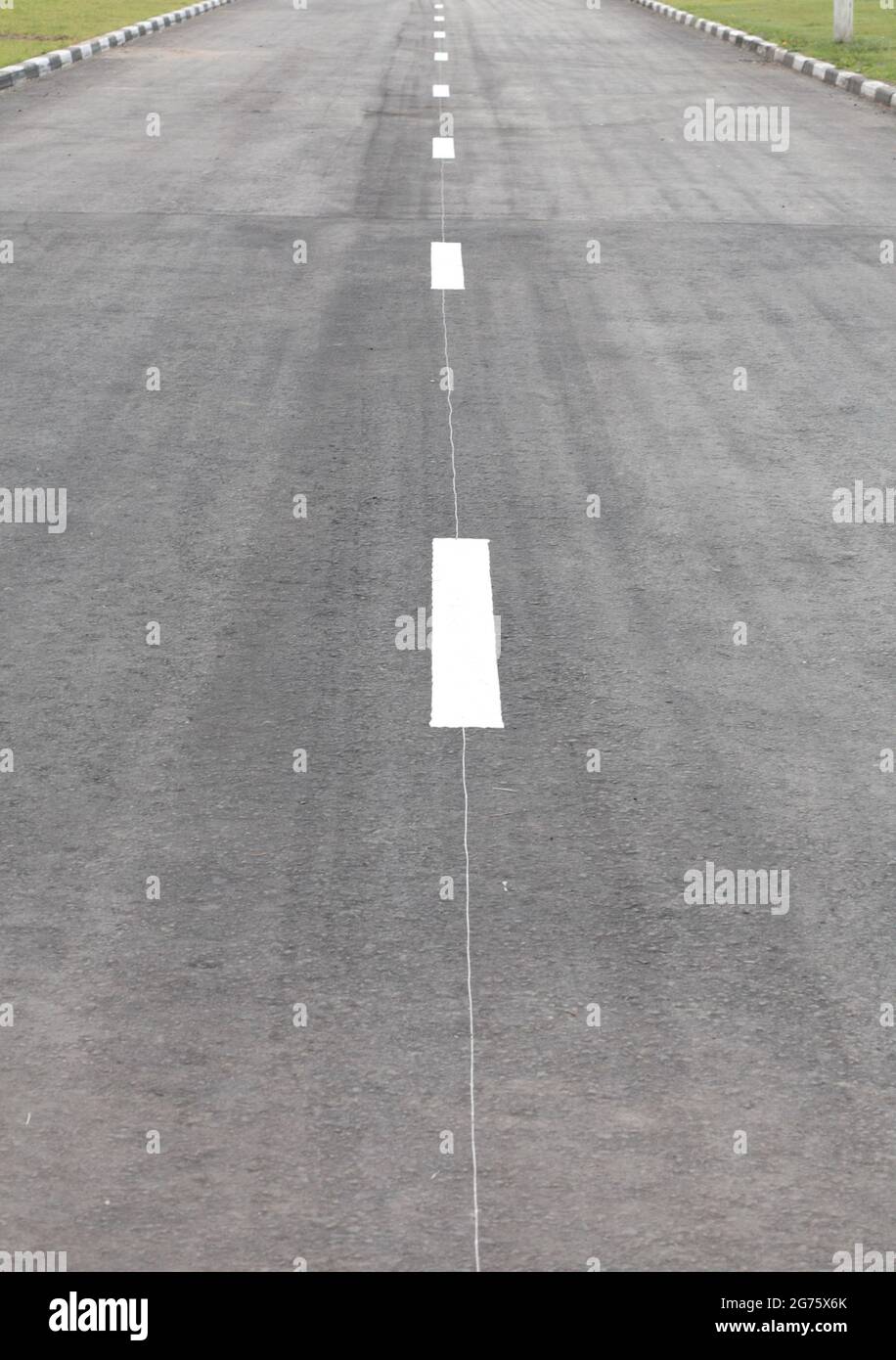 highway on street at day time Stock Photo - Alamy