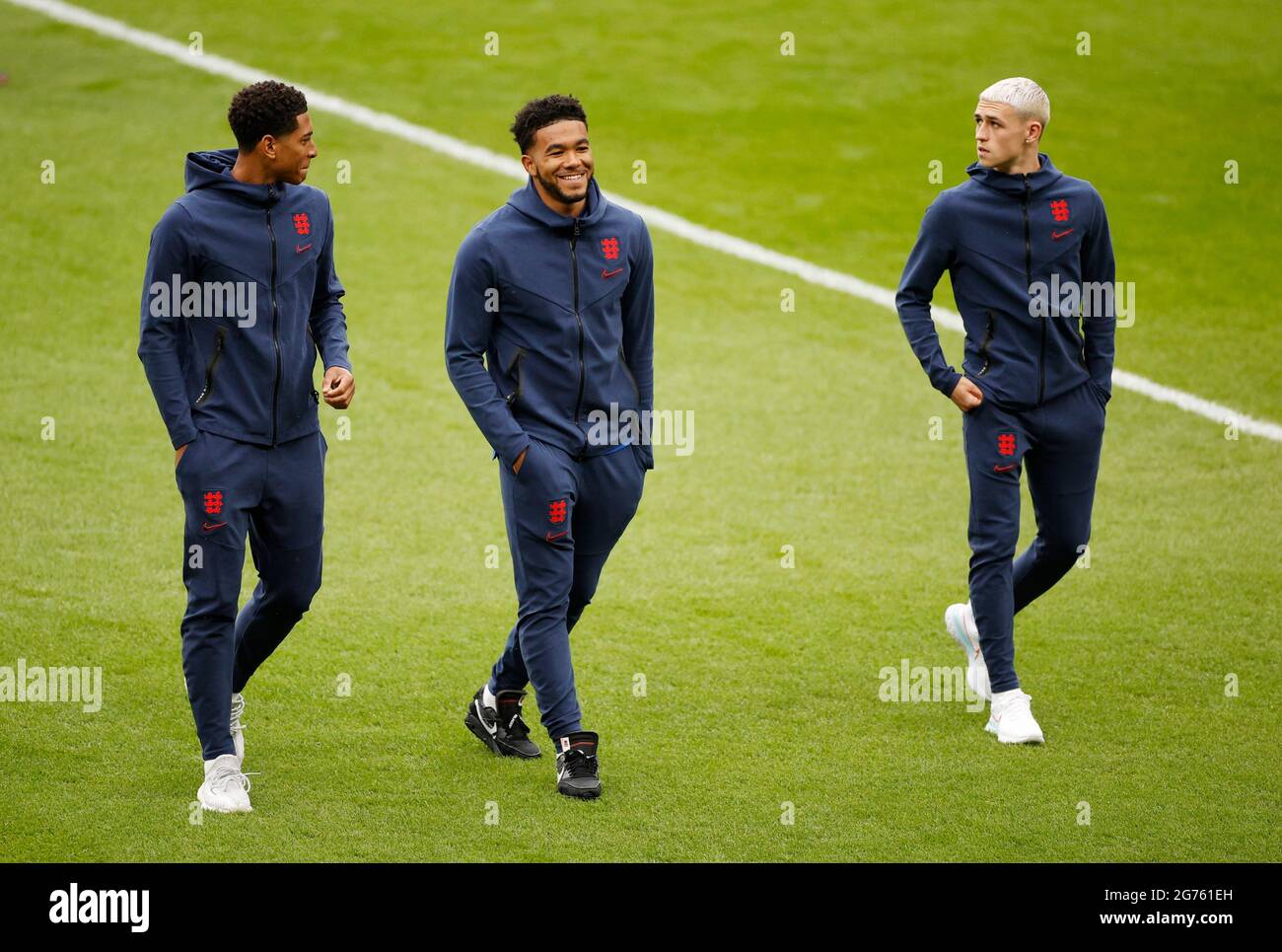 Phil foden euro 2020 hi-res stock photography and images - Alamy