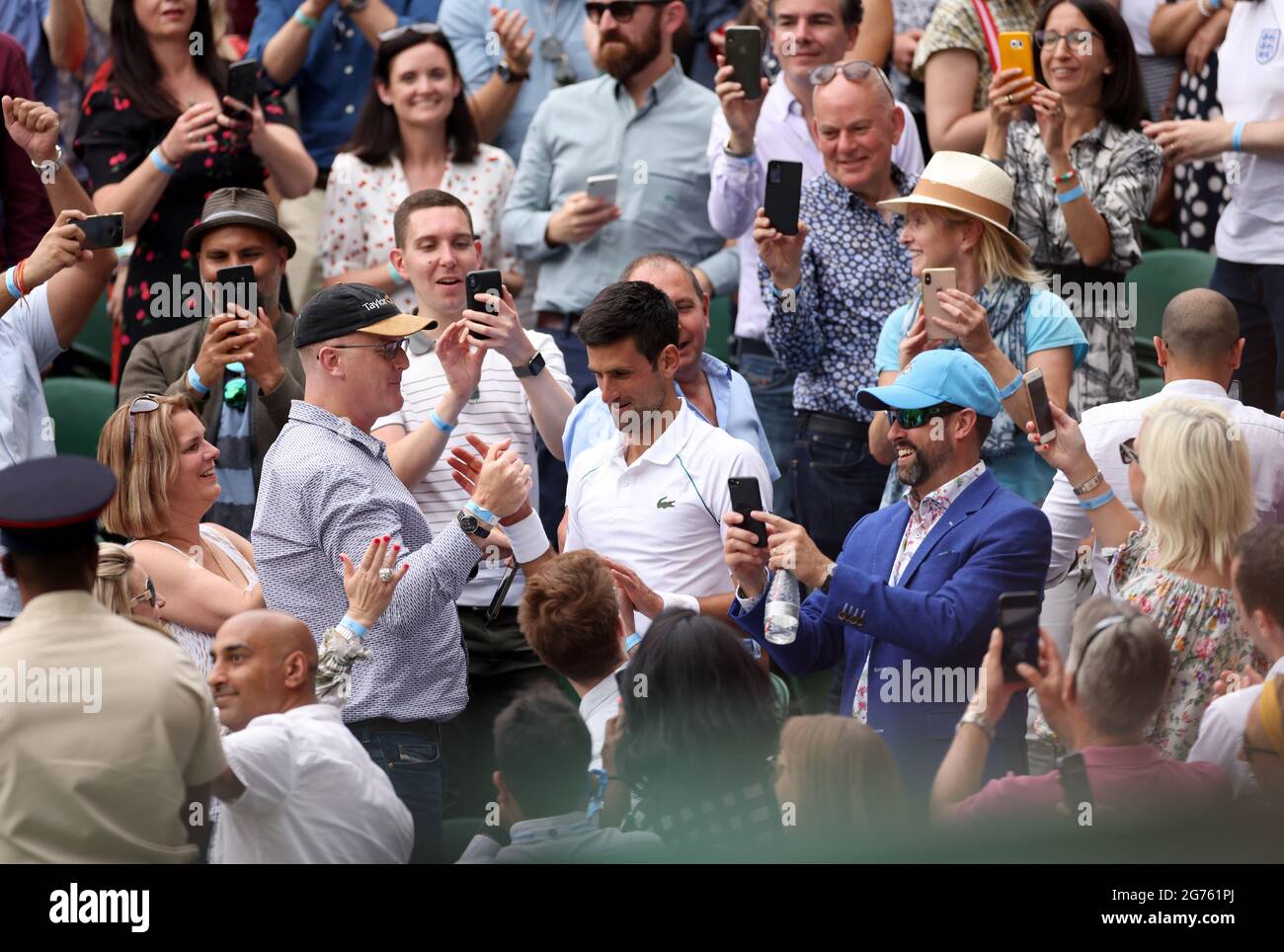 Wimbledon crowd july 2021 hi-res stock photography and images - Alamy