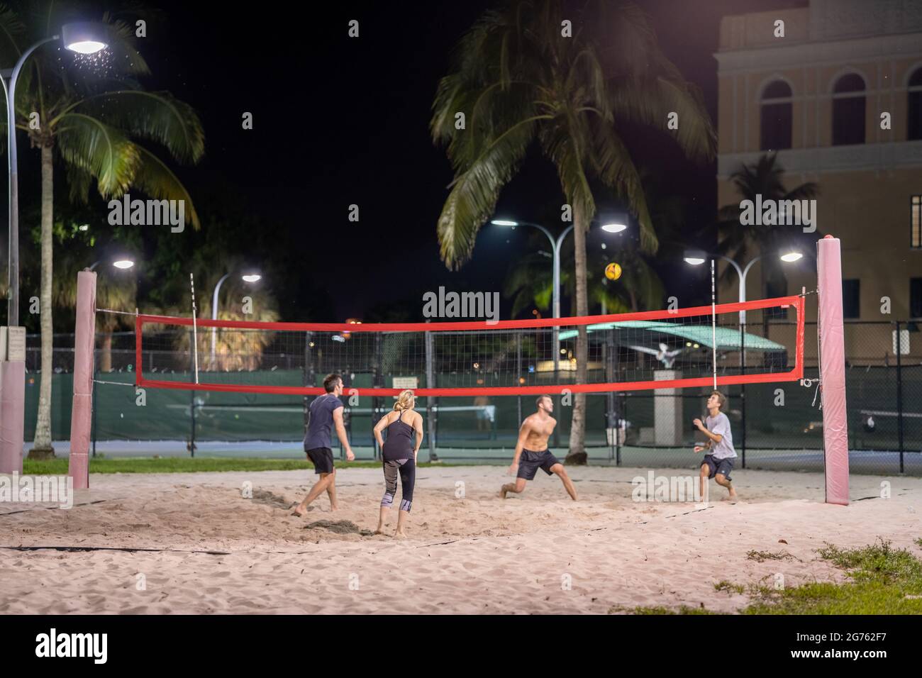 Night volleyball hi-res stock photography and images - Alamy