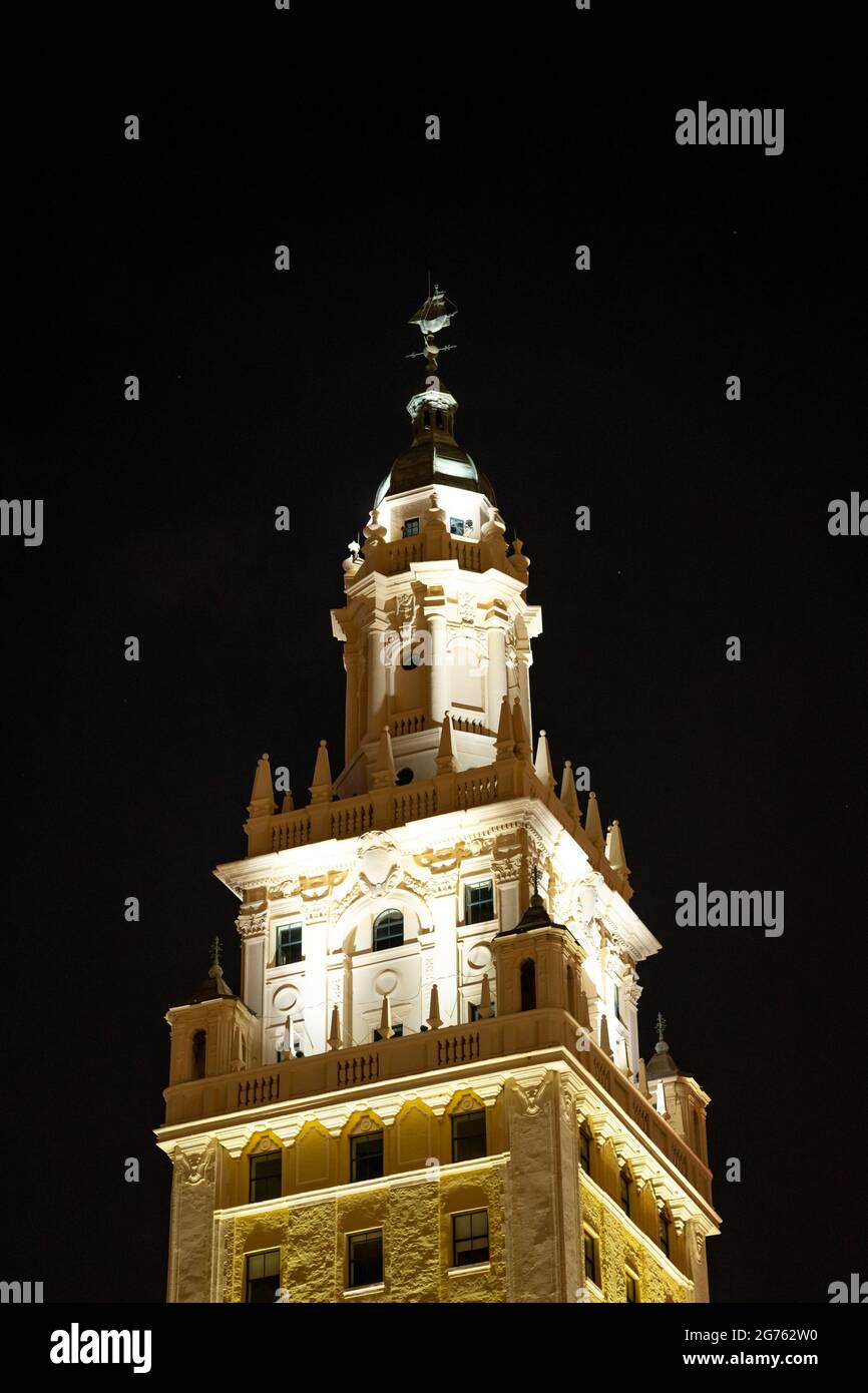 Freedom tower miami at night hi-res stock photography and images - Alamy