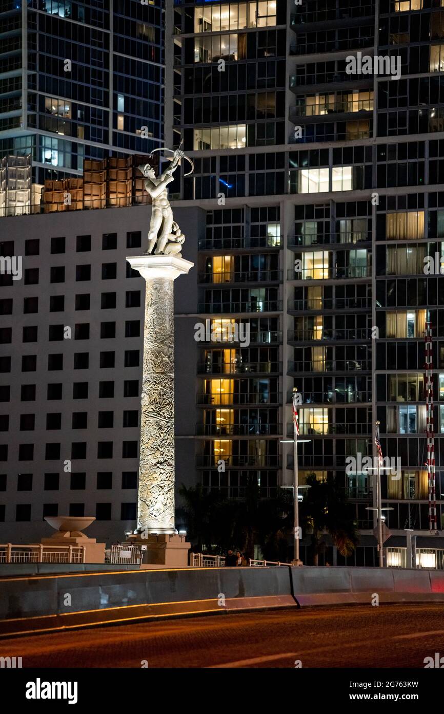 Tequesta indian archer hi-res stock photography and images - Alamy