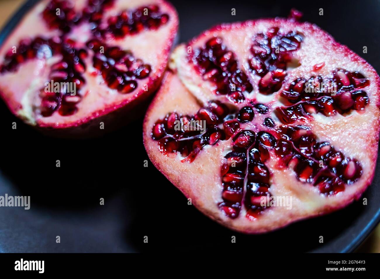 Pomegranate cut open hi-res stock photography and images - Alamy