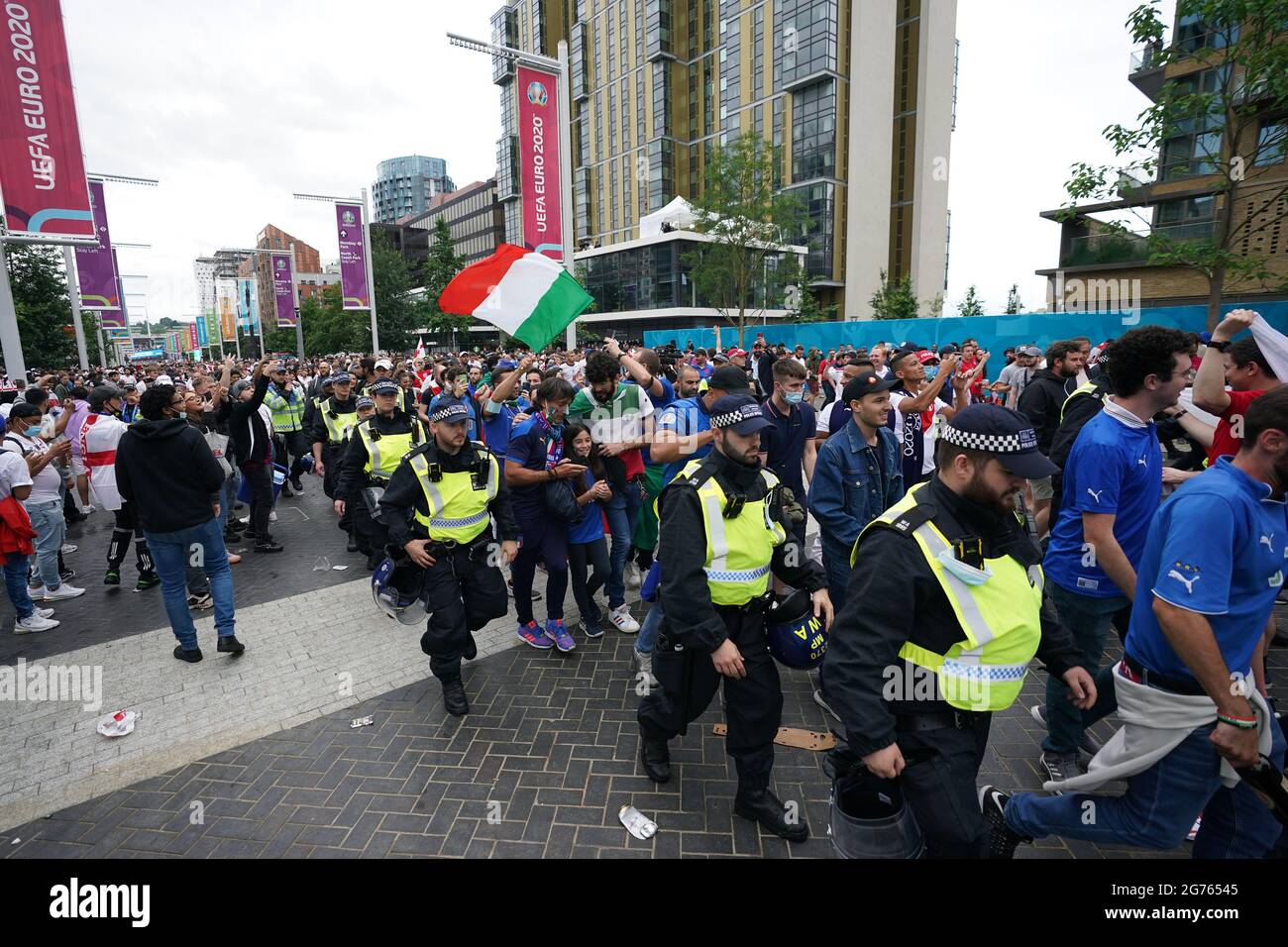 Fans police euro 2020 final wembley hi-res stock photography and images ...