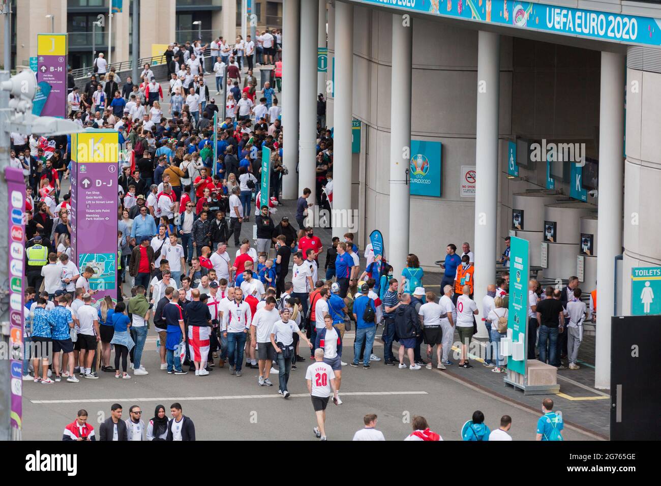 Wembley Park, UK. 11th July 2021. Hundreds of England fans on Wembley ...
