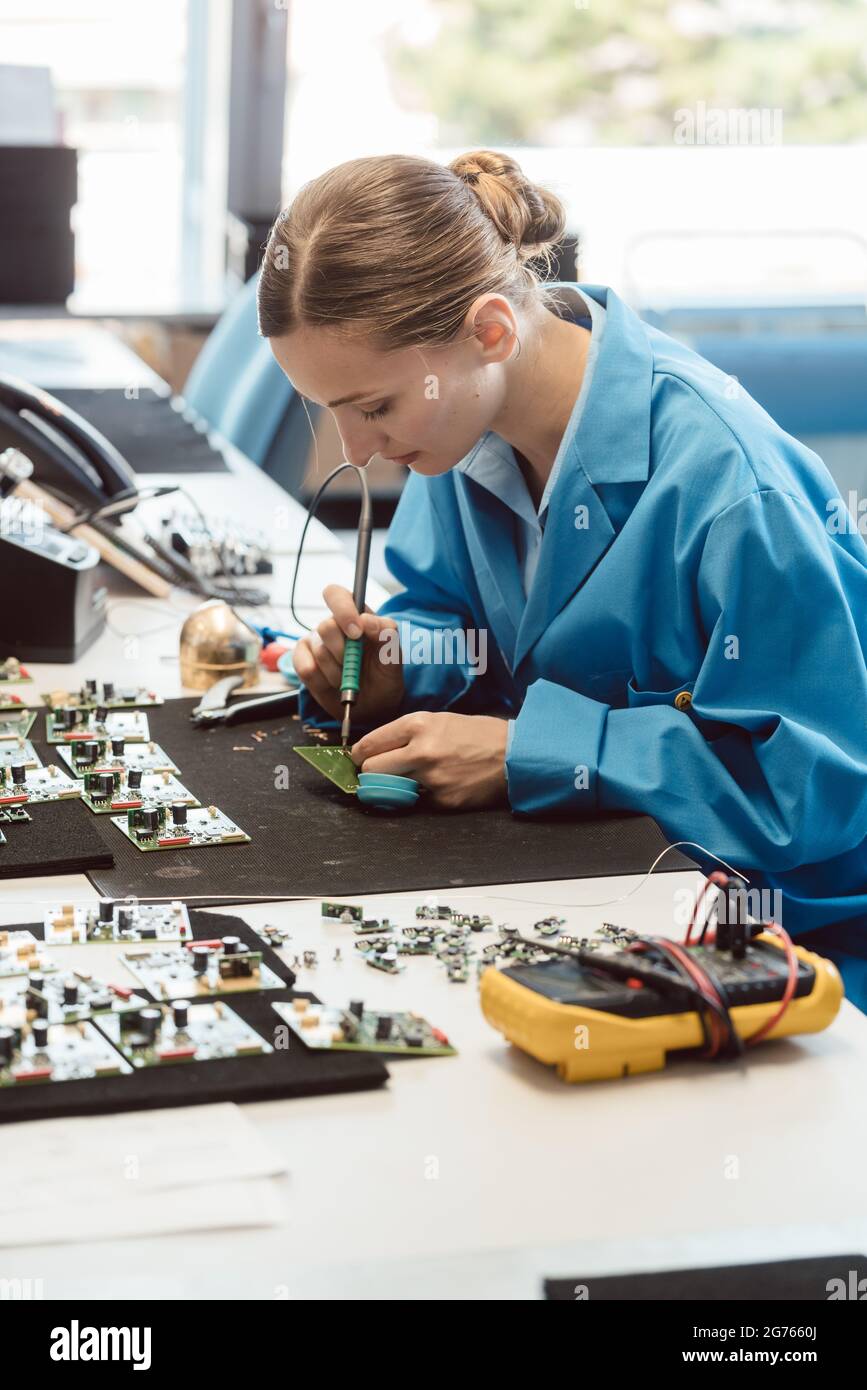 Soldering process hi-res stock photography and images - Alamy