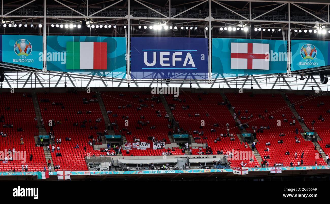 England flags euro 2021 final wembley hi-res stock photography and ...