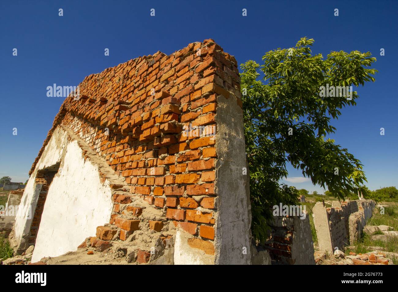 Building Collapse War High Resolution Stock Photography and Images - Alamy