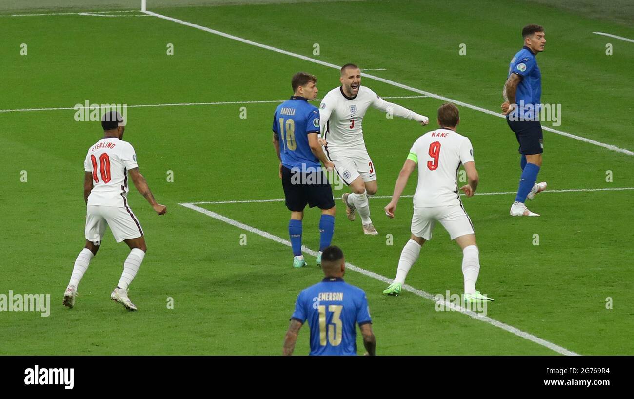 Euro 2020 final luke shaw hi-res stock photography and images - Alamy