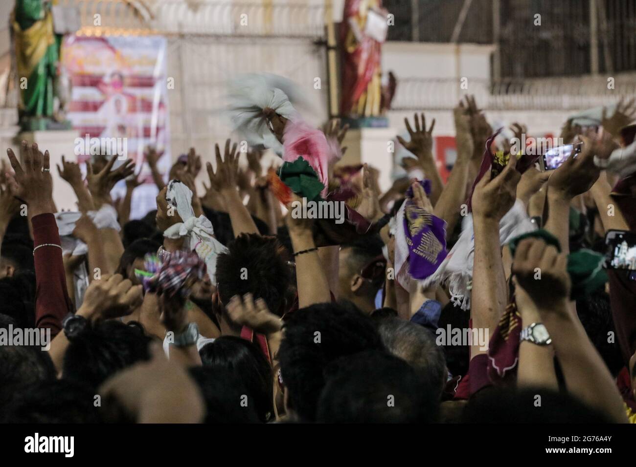 Barefoot filipino catholics hi-res stock photography and images - Alamy