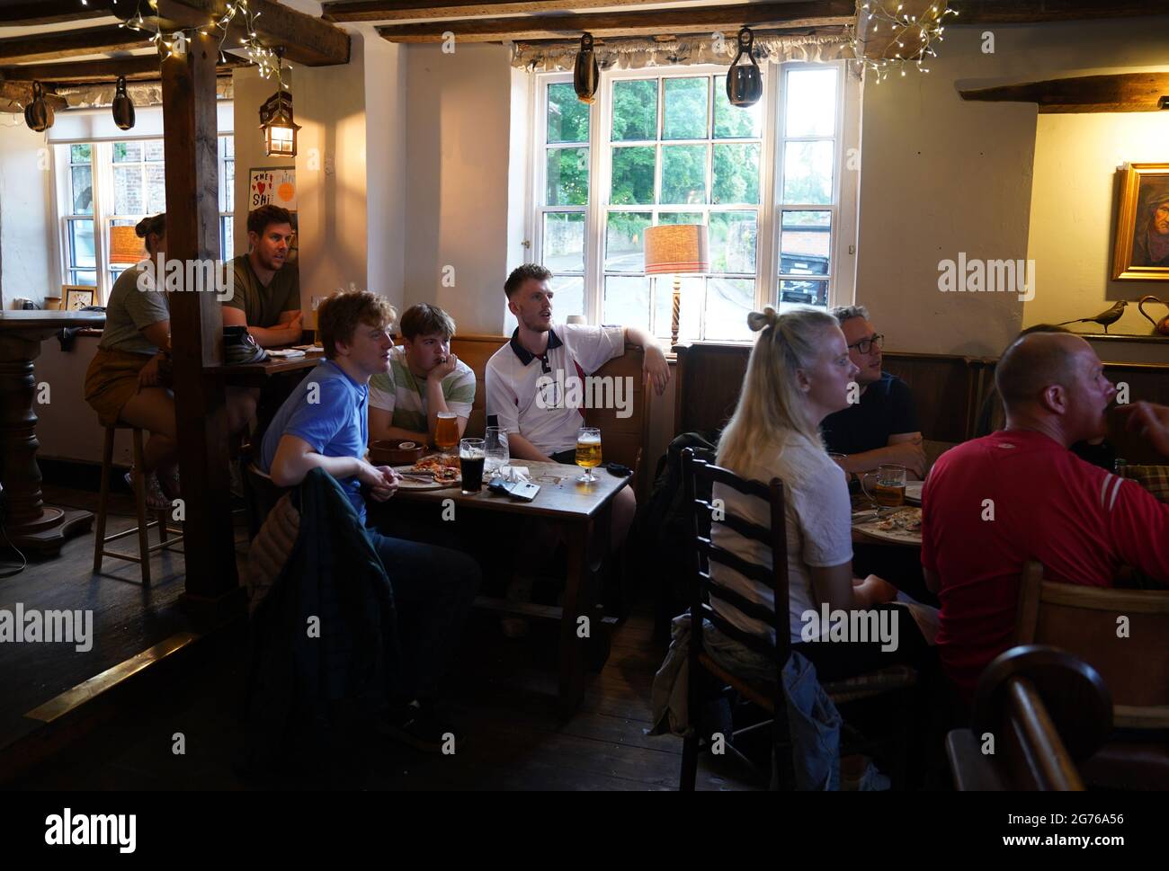 Olde Ship Inn High Resolution Stock Photography and Images - Alamy
