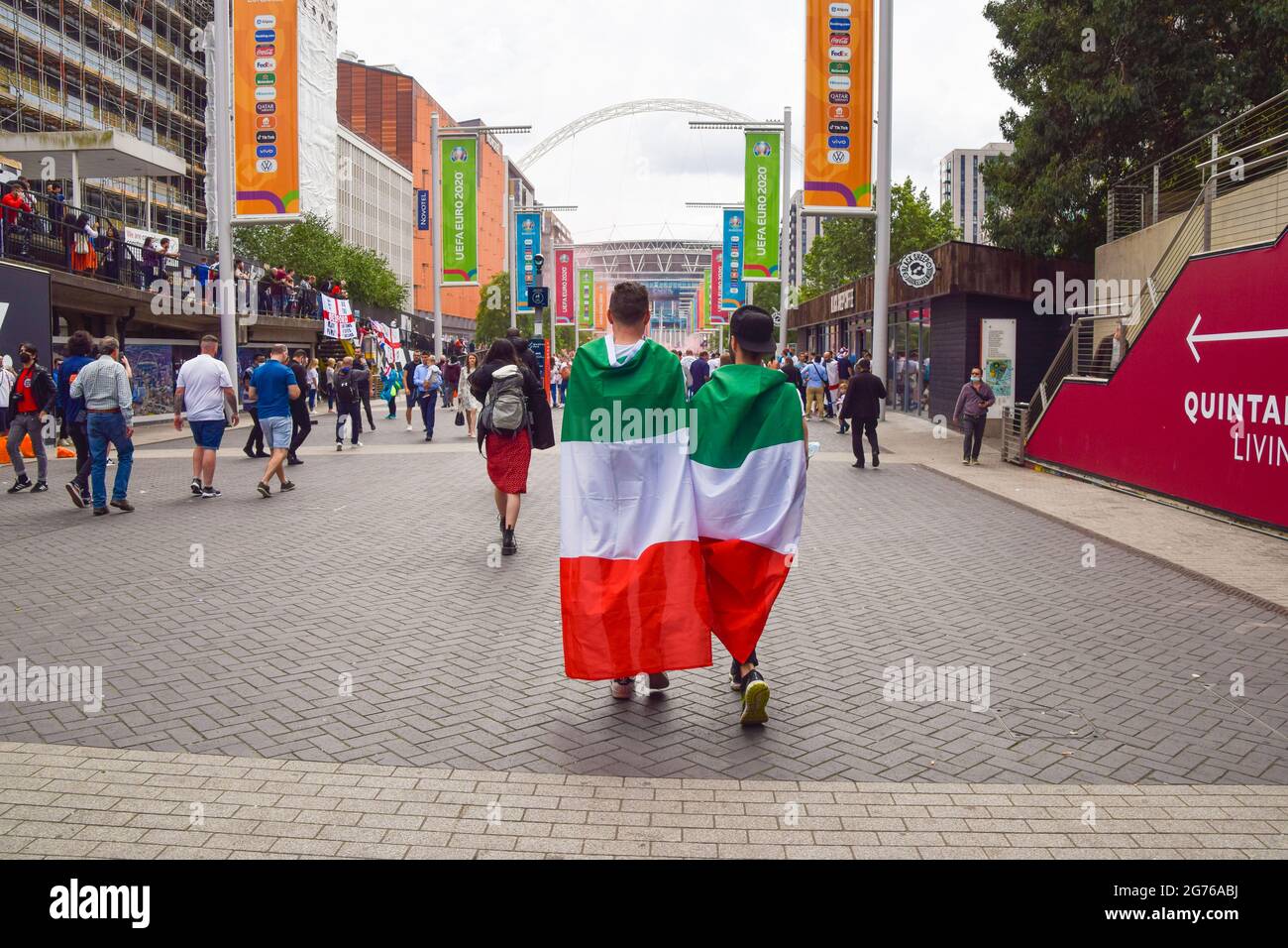 England flags euro 2021 final wembley hi-res stock photography and ...
