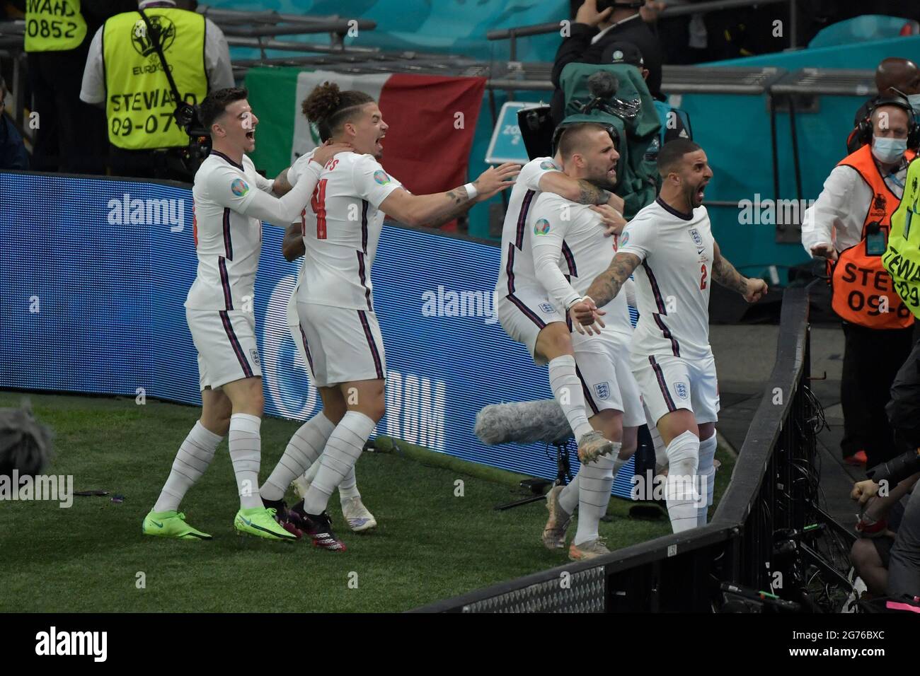 Euro 2020 final luke shaw hi-res stock photography and images - Alamy