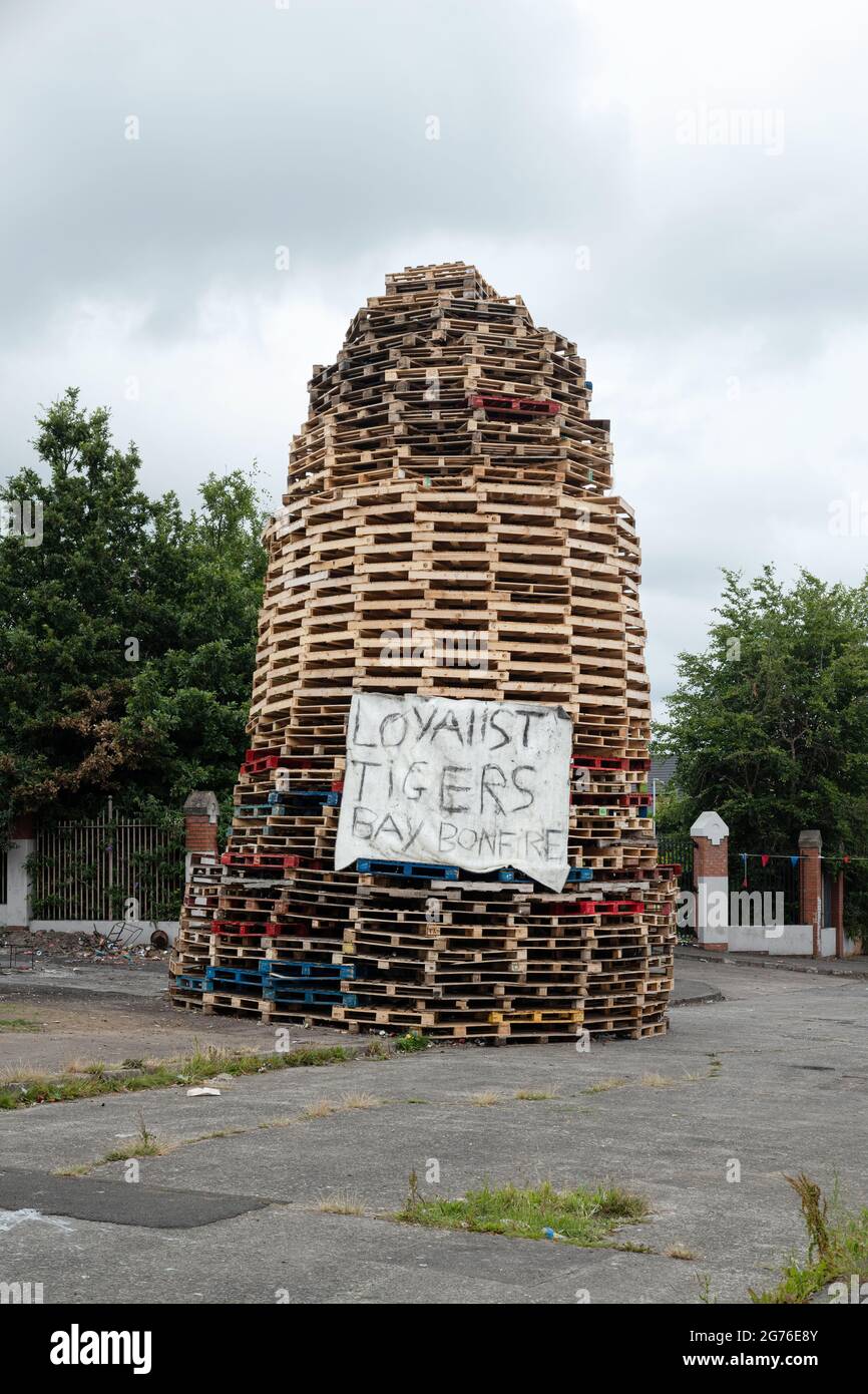 Unionist marches northern ireland hi-res stock photography and images ...