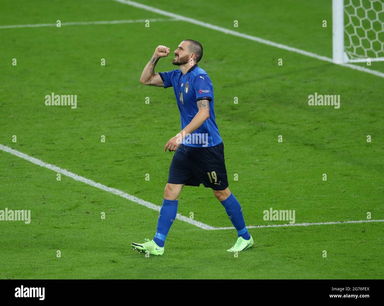 Bonucci celebrates hi-res stock photography and images - Alamy