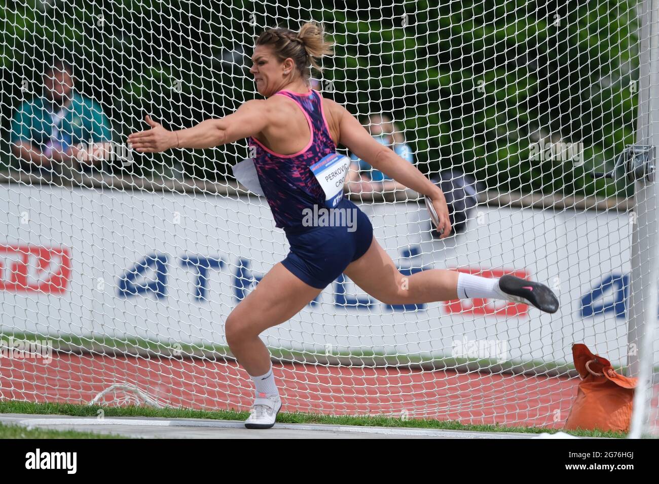 Sandra perkovic discus throw hi-res stock photography and images - Alamy