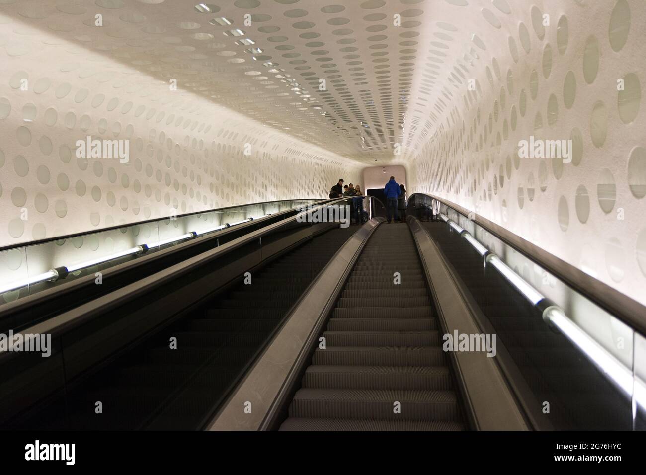 Rolling staircase hi-res stock photography and images - Alamy