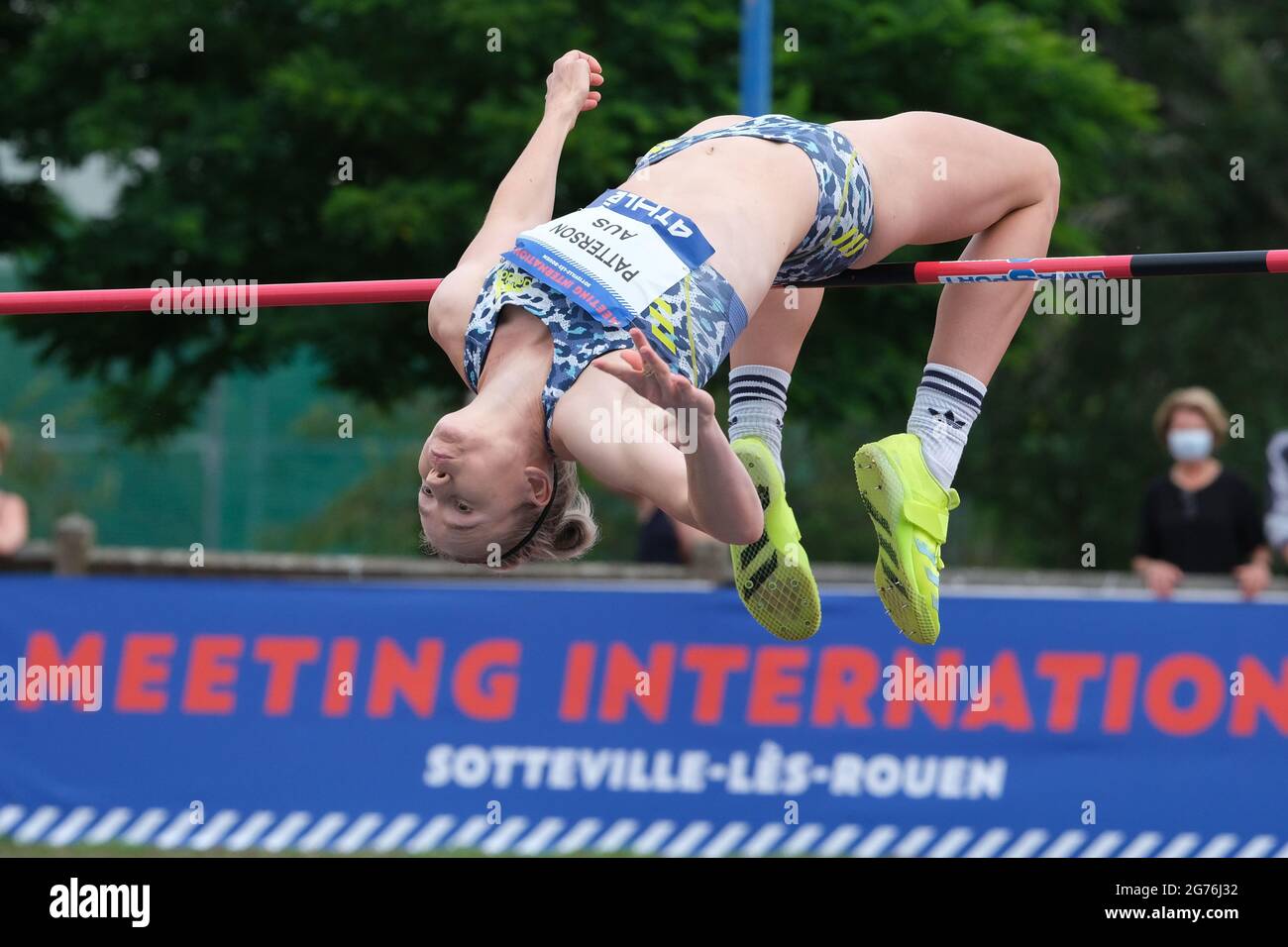 Eleanor patterson high jump winner hi-res stock photography and images ...