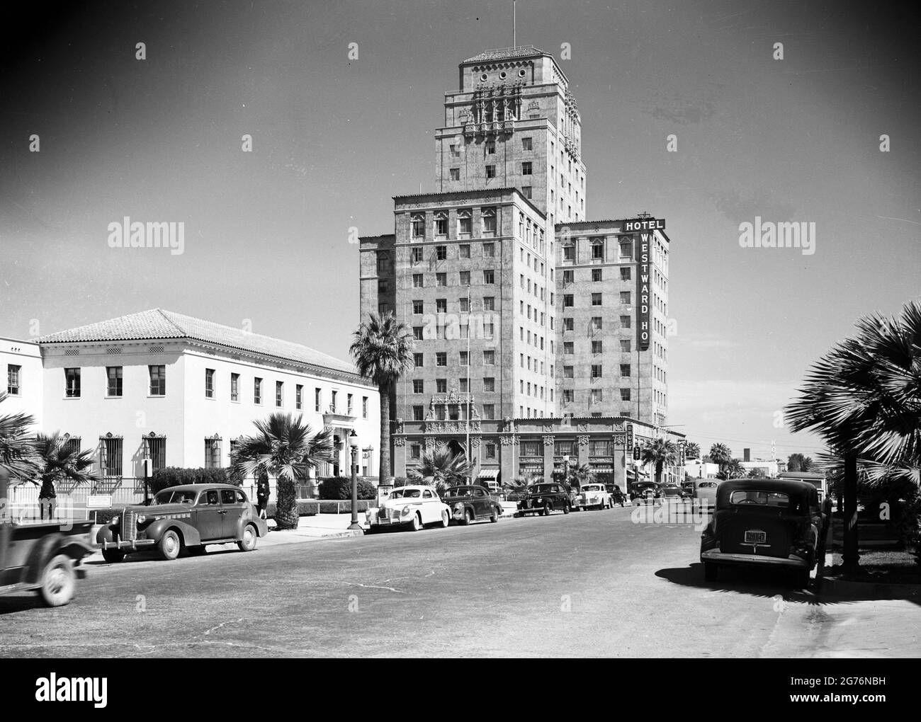 Westward Ho Hotel, North Central Avenue, Phoenix, Arizona, ca 1930 ...