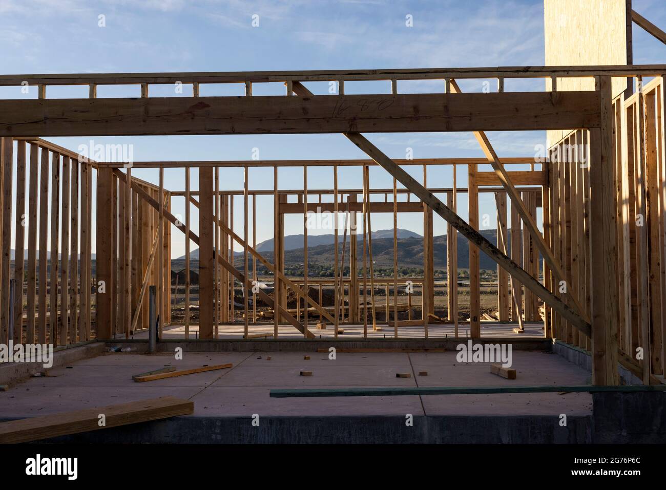 Stick built steel framing hi-res stock photography and images - Alamy