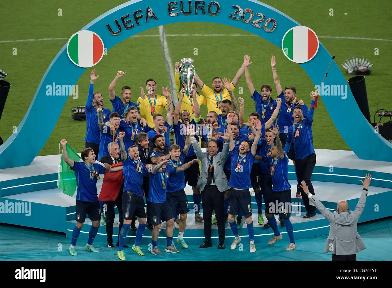 Italy players celebrate euro final 2021 hi-res stock photography and ...