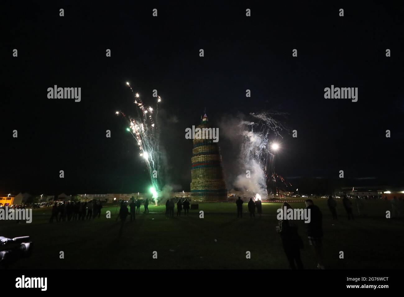 Fireowrks hi-res stock photography and images - Alamy