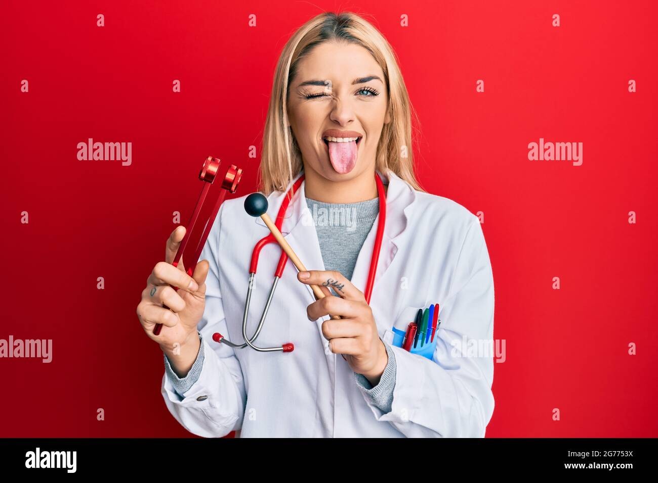 Tuning fork stethoscope hi-res stock photography and images - Alamy