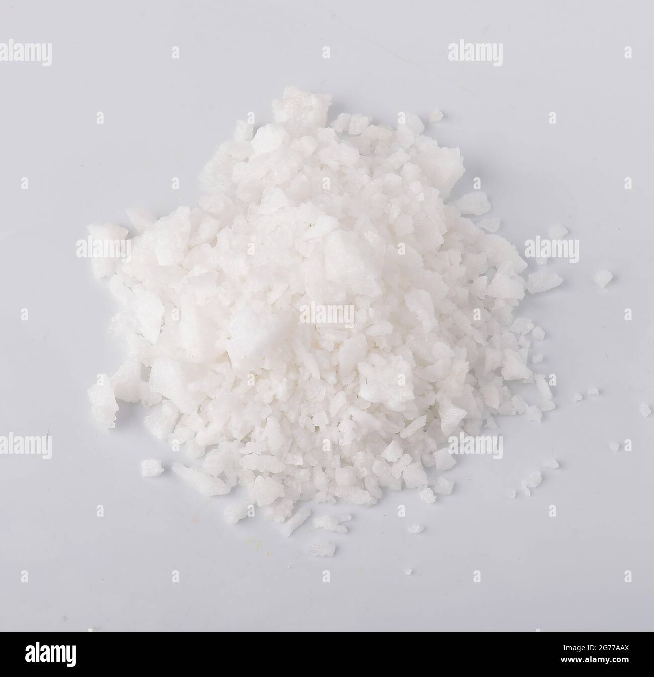 Top view of Salt isolated on white background Stock Photo - Alamy
