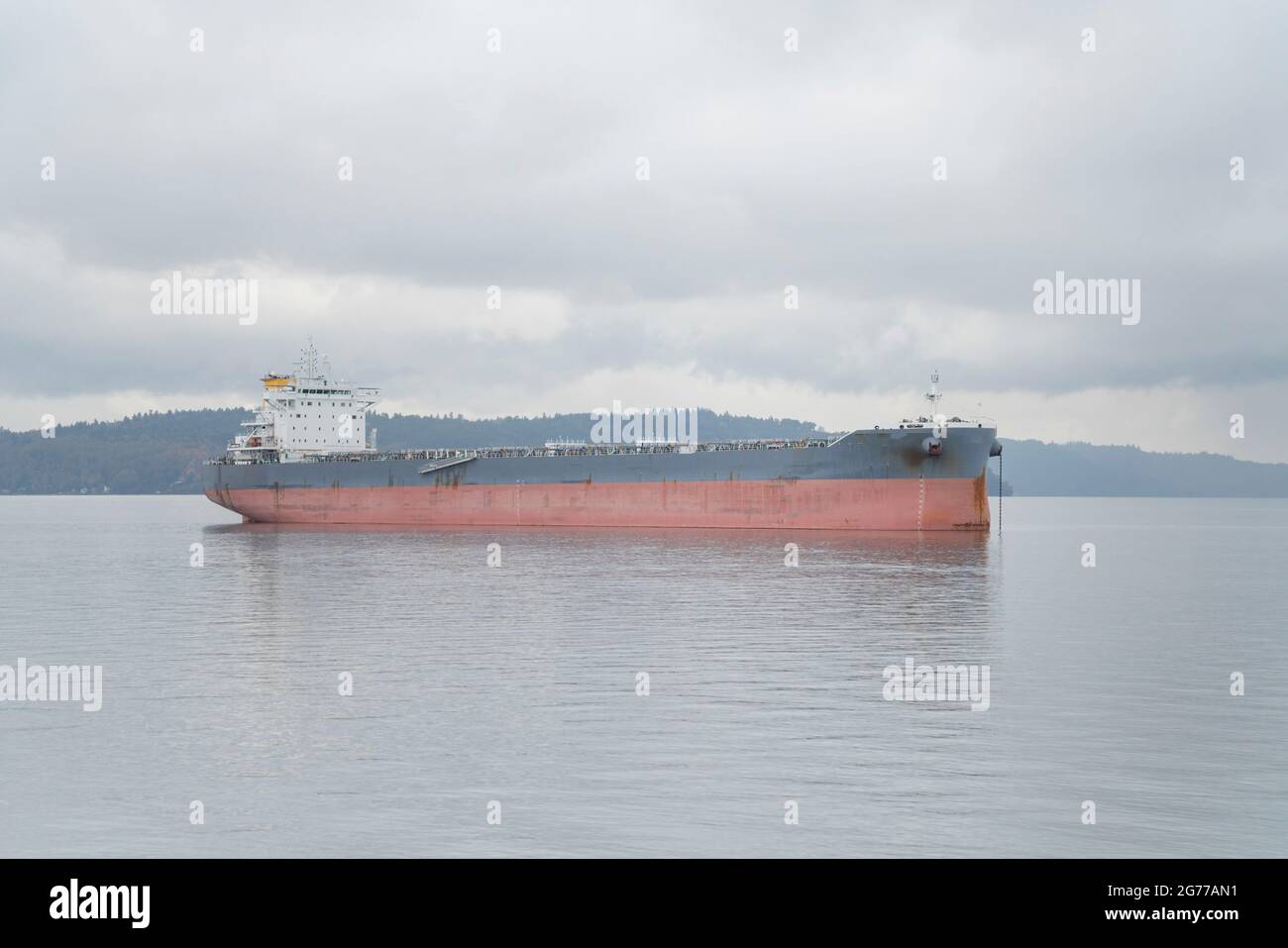 Empty cargo ship at Tacoma waterfront in Washington Stock Photo - Alamy