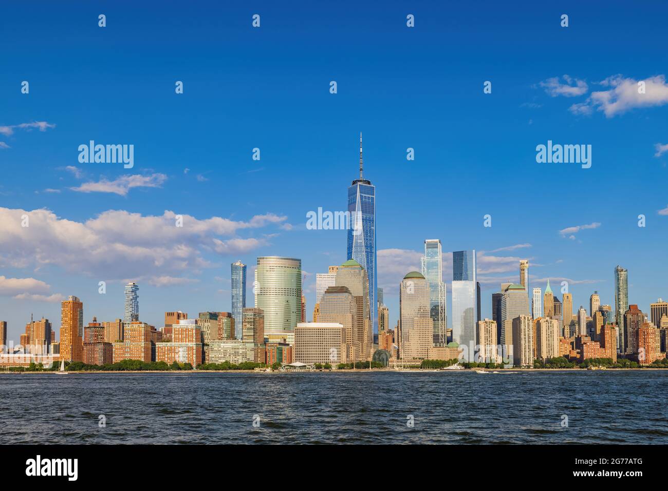 Sunny view of the famous Manhattan skyline at New York Stock Photo - Alamy