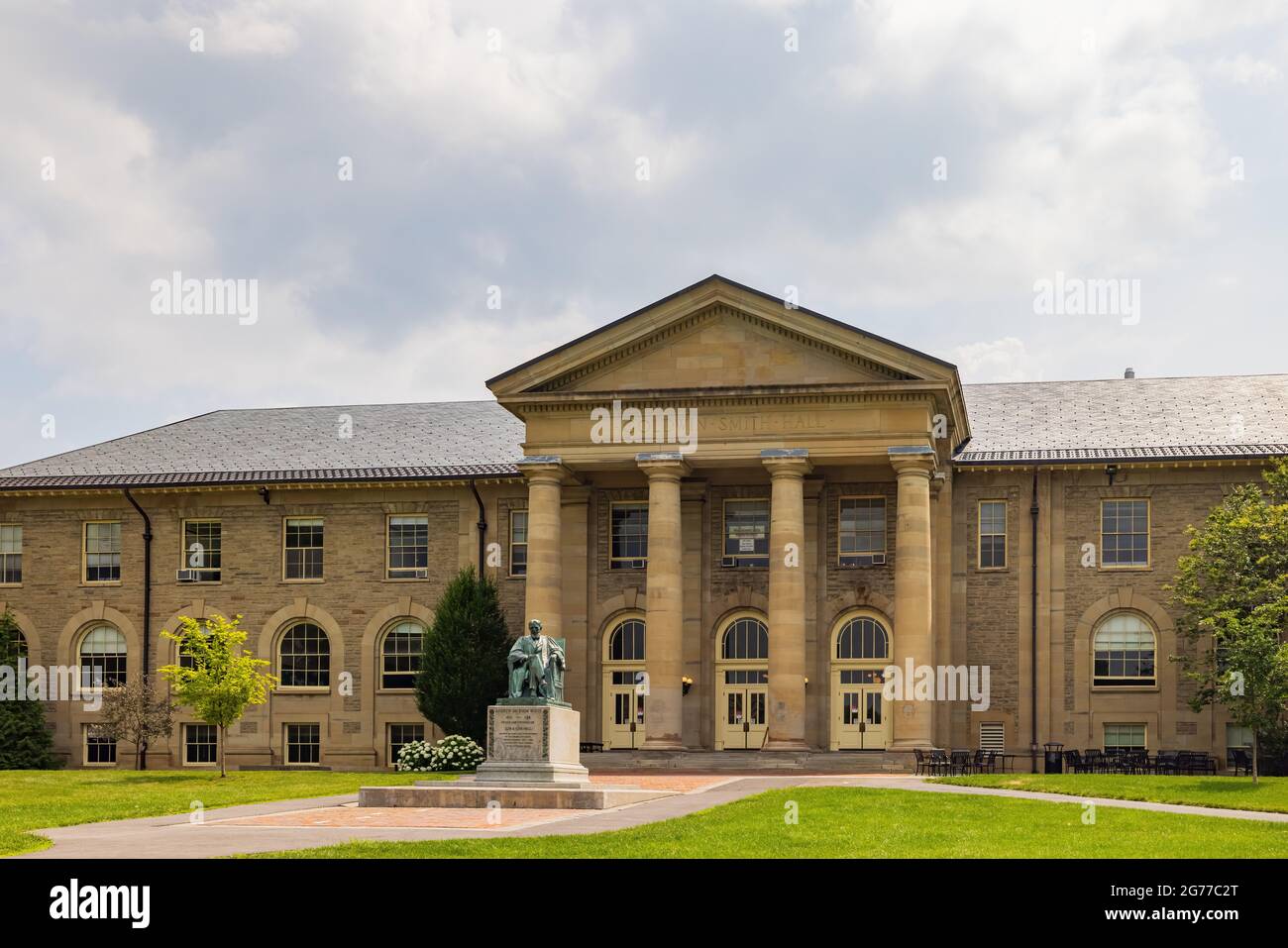 Smith hall hi-res stock photography and images - Alamy