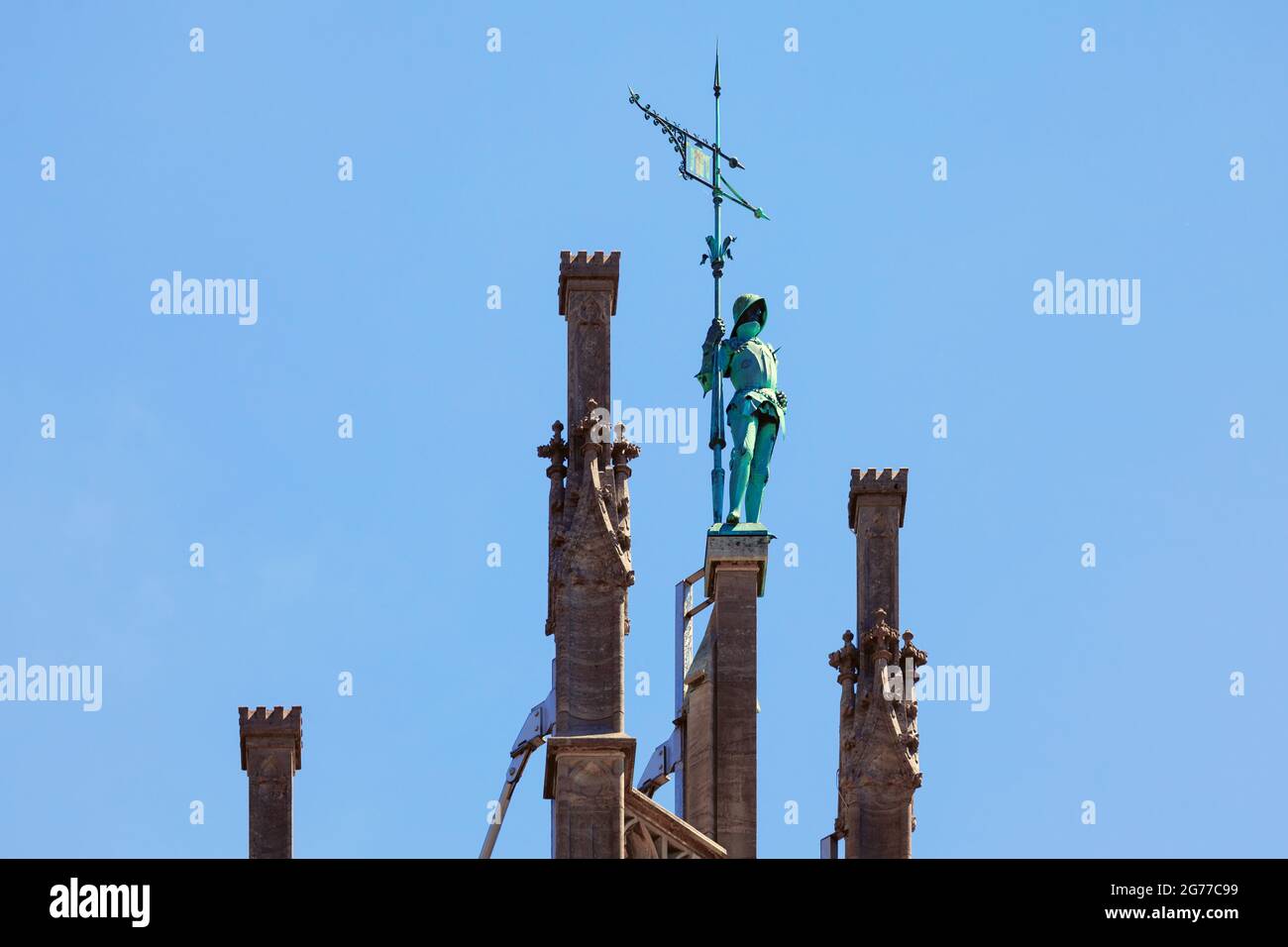 Knight sculpture on the building top . Medieval Knight made by bronze ...