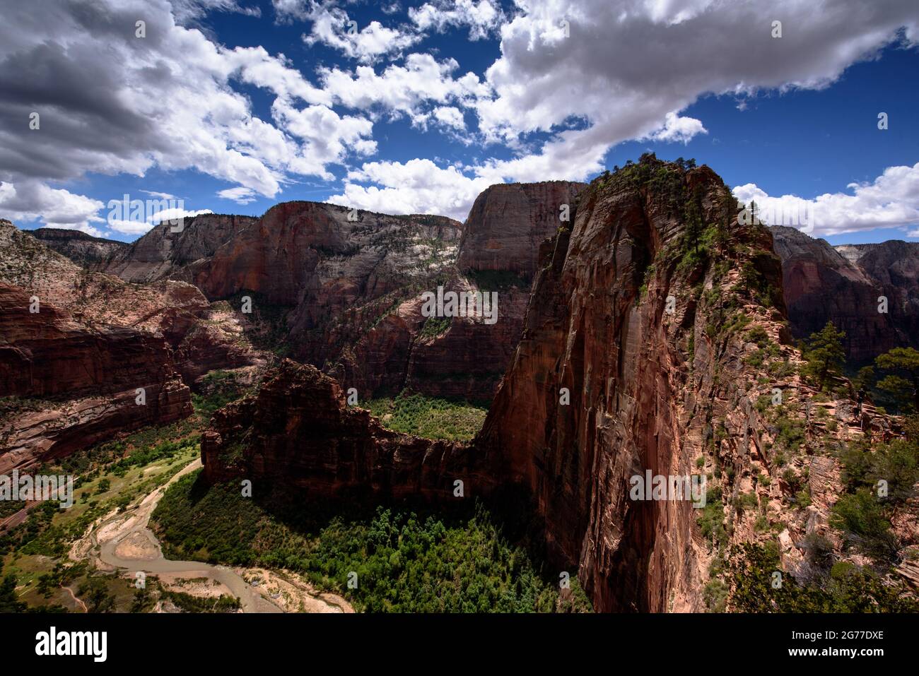 Zion narrow hi-res stock photography and images - Alamy