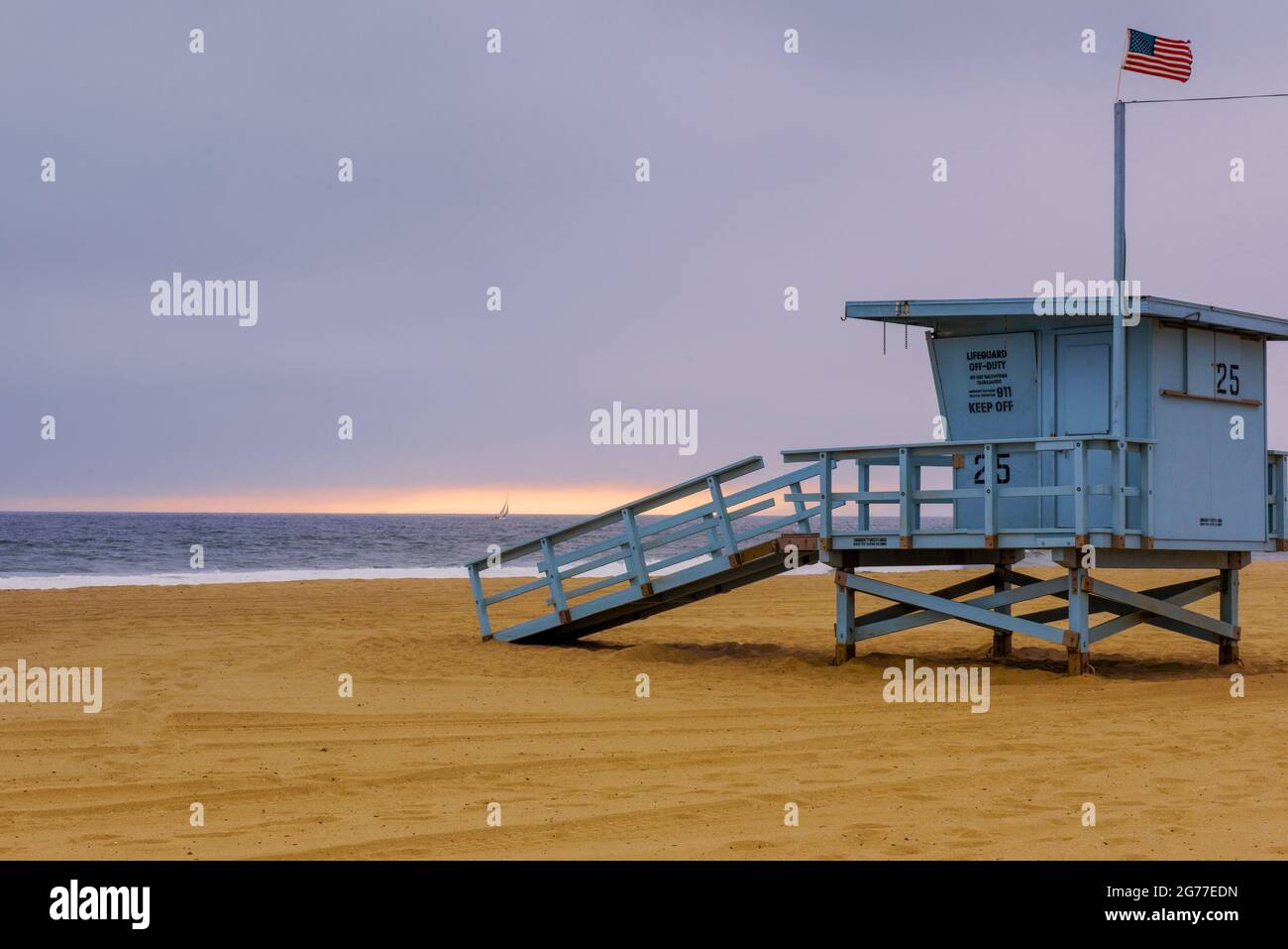 Santa Monica beach watch tower Stock Photo - Alamy