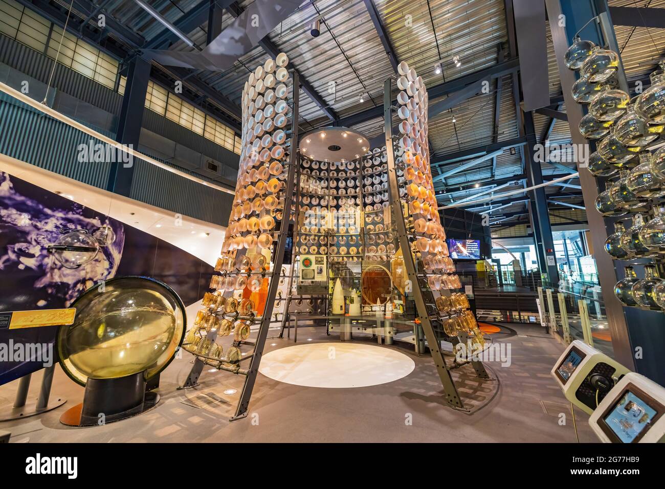 Interior view corning museum glass hi-res stock photography and images ...
