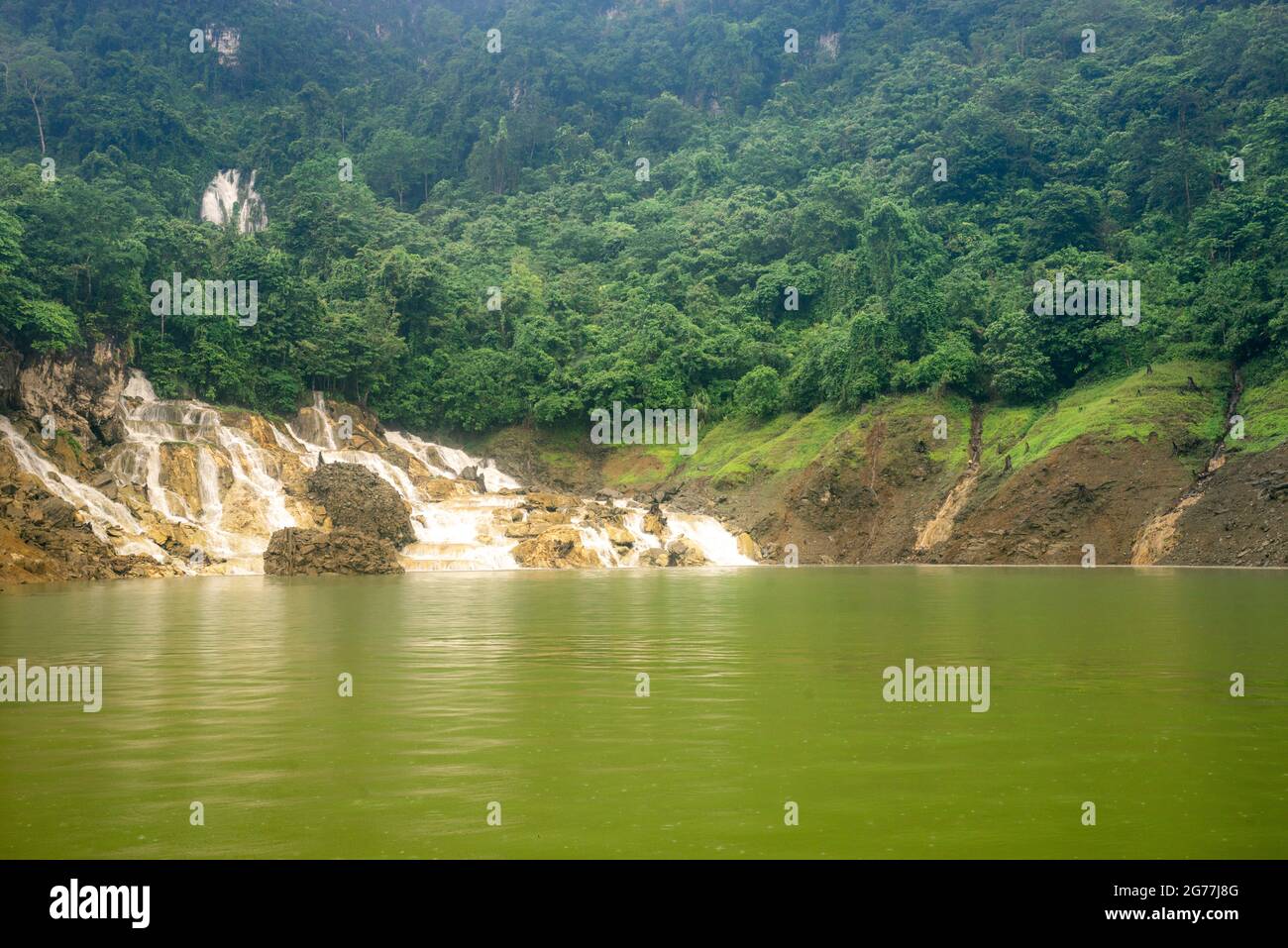 Na hang landscape hi-res stock photography and images - Alamy